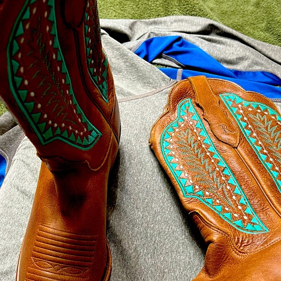 Justin Boots | Shoes | Justin Reba Brown Boots Barely Worn Either Pair ...